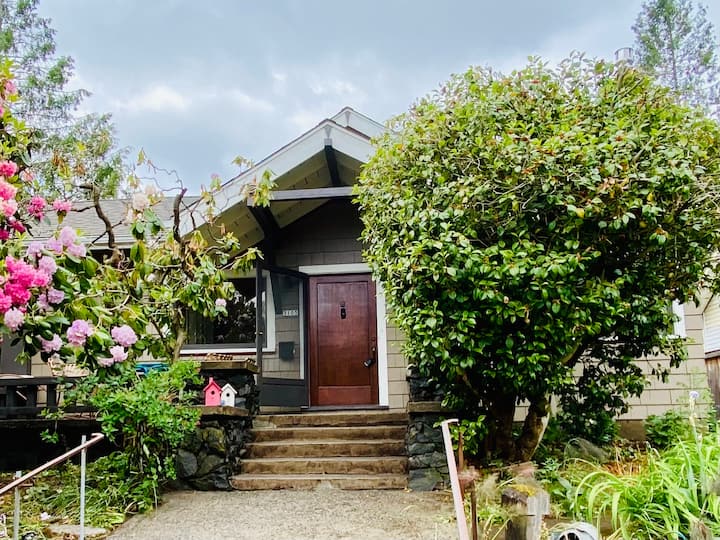Classic Bungalow Great Location Walkable Northeast - Grant Park - Portland