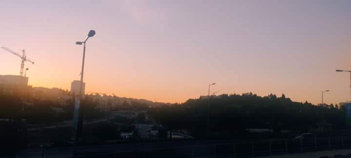 דירה קטנה מקסימה מול עמק הצבאים - Jerusalem