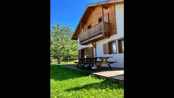 Chalet Le Bousquatier  Avec Une Salle De Jeux - Barcelonnette