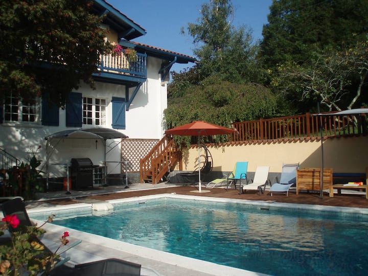 Belle Maison Avec Piscine Entre Mer Et Montagne - Hendaye