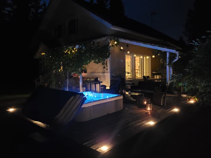 Aamiaismajoitusta Lähellä Järveä, Sauna, Jacuzzi. - Tampere