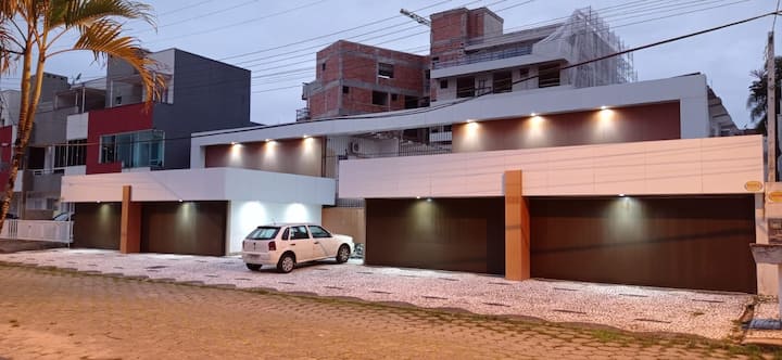 Sobrado Em Condomínio - Matinhos