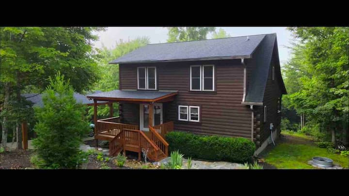Mountain Cabin Getaway - Lake Lure, NC