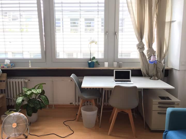 Be Home At Center Of The Center Cologne - Cologne