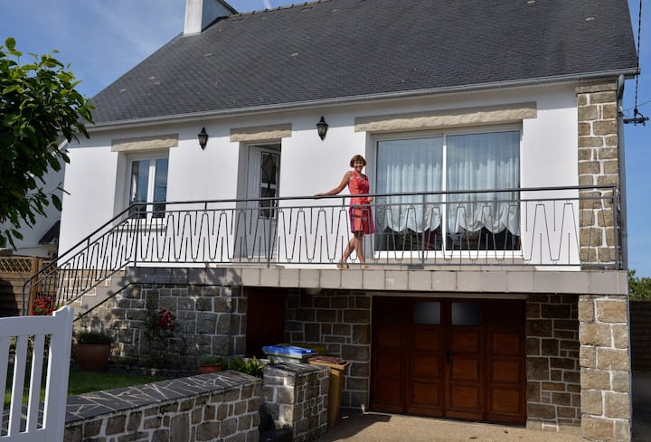 Chambre Dans Maison Proche Du Bord De Mer - Locquirec