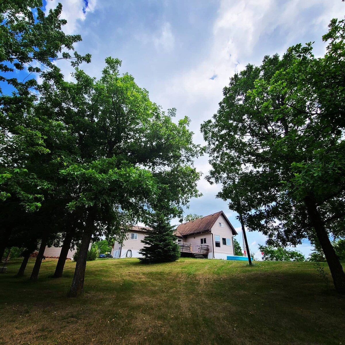 Lakehouse Lodge-Waterfront Cabin & Stargazing Dome - Vacation homes for ...
