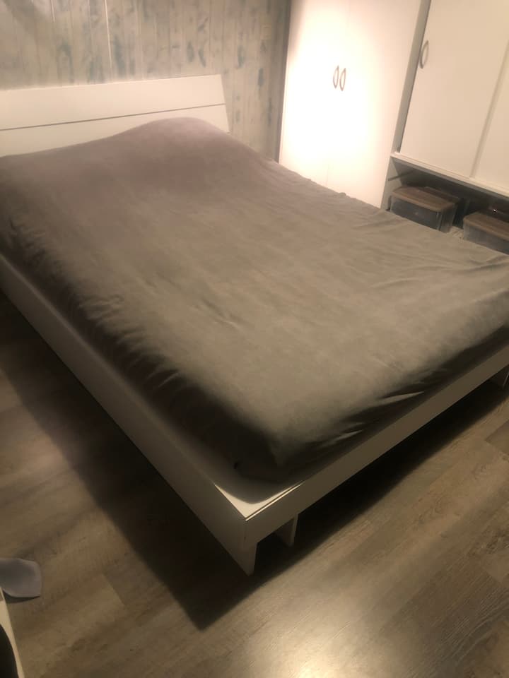 Chambre Privée Pour 2 /3 Personnes Chez L'habitant - Massiac