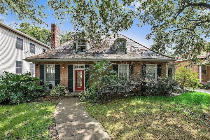 Uptown Fontainebleu Home, 10 Min To French Quarter - Metairie, LA