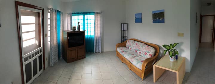 "Own Entrance & Parking In A Beautiful Relax Area" - Saint Thomas