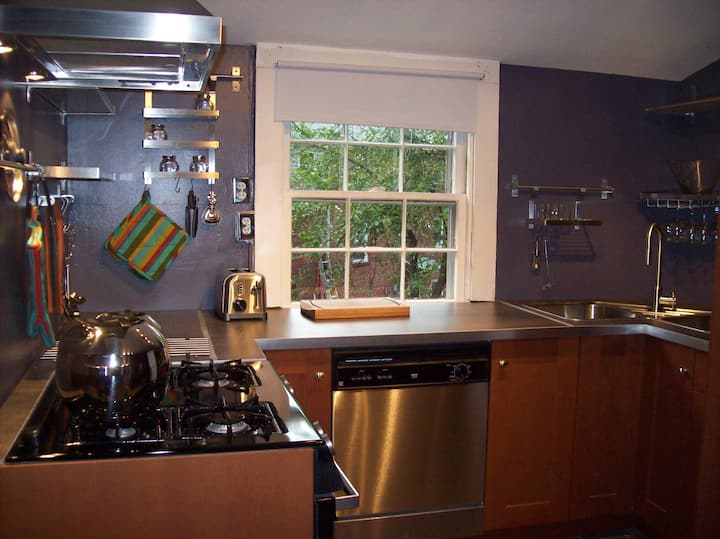 Creative Dwelling With Loads Of Upgrades & Charm! - Takoma Park, MD