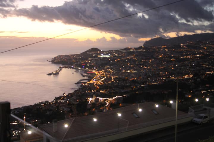 Luxury Villa, Full Ocean And Funchal Bay View - Madeira