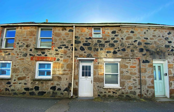 St Annas Cottage - Wonderful Family Seaside Cottage Next To Porthmeor Beach - St Ives