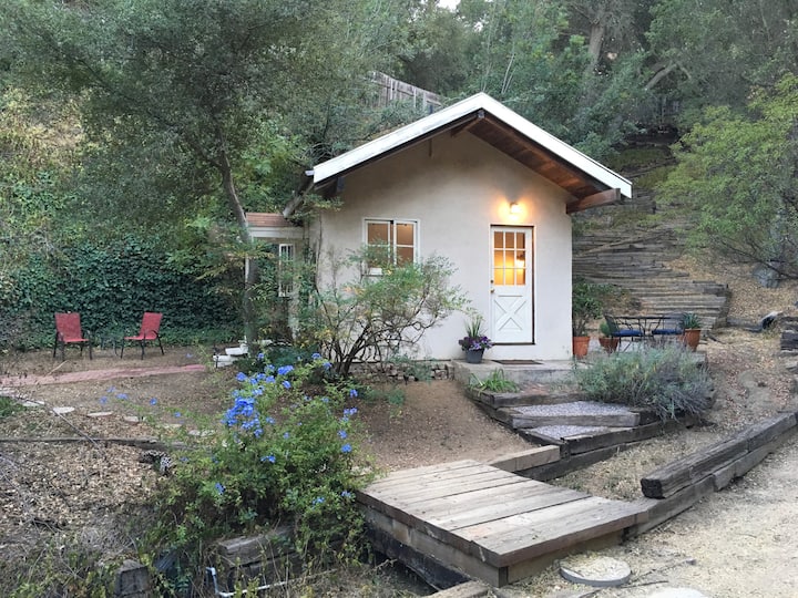 Convenient Peaceful Park Paradise - Hidden Hills, CA