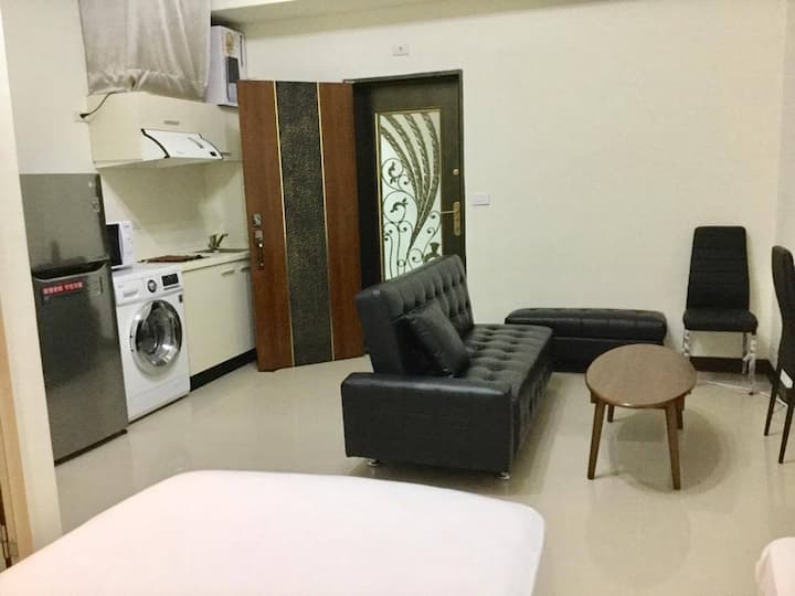 心誠台北短期月租 緊鄰捷運Mrt/ 電梯/ Wifi /信義區 /3床大套房/ 飯店式套房 - Taipei