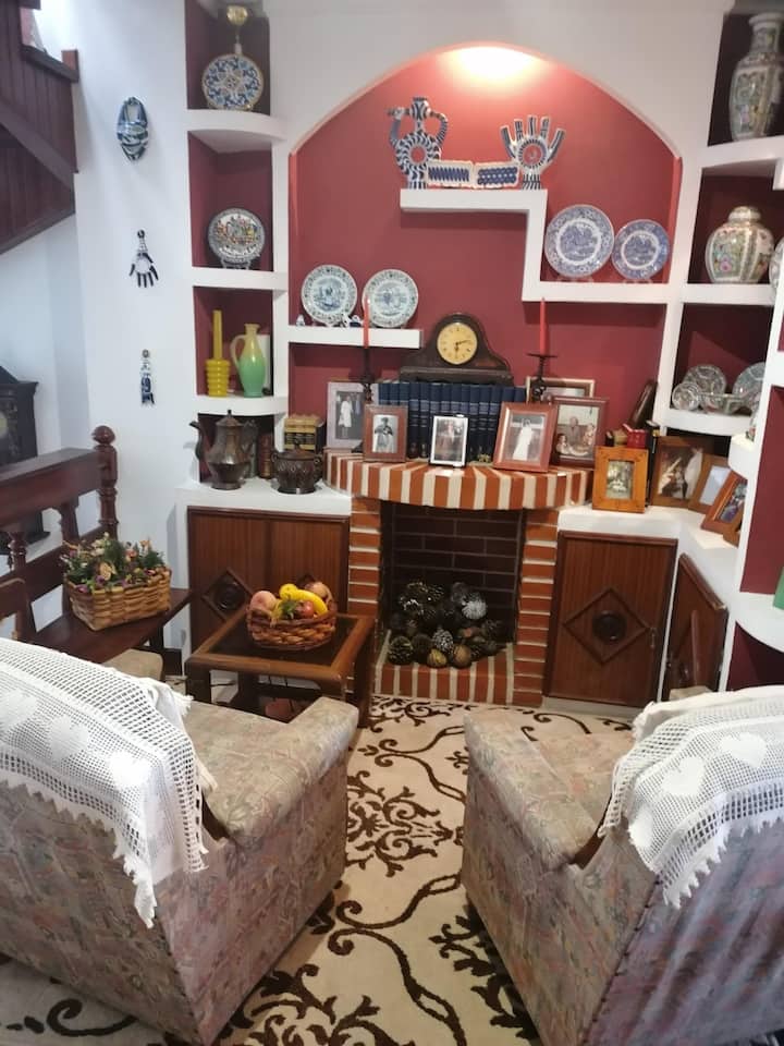 Una Habitación Lila - 挪亞