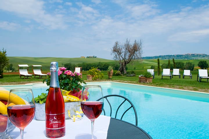 Agriturismo Lunadoro:villa In Pienza,wifi And Pool - San Quirico d’Orcia