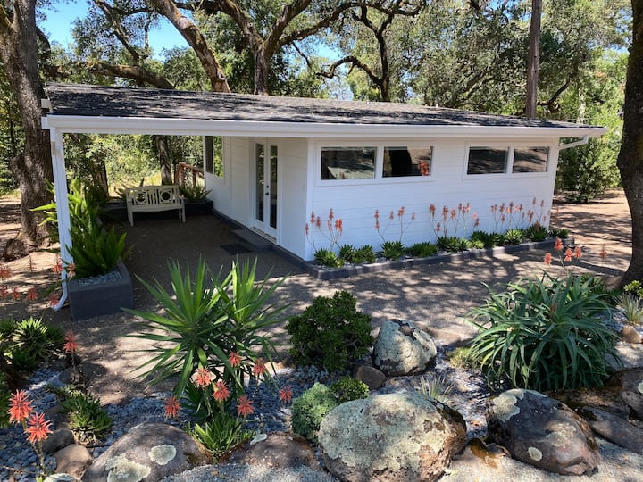 Sonoma Wine Country Cottage - Napa Valley, CA