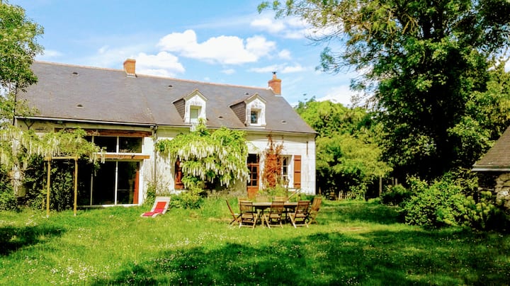 Mazé : Maison De Campagne - 2 Chambres Privées - Bauné