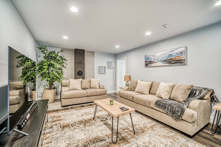 Entire Remodeled 3/br Home In Tacoma Duplex! - Tacoma, WA