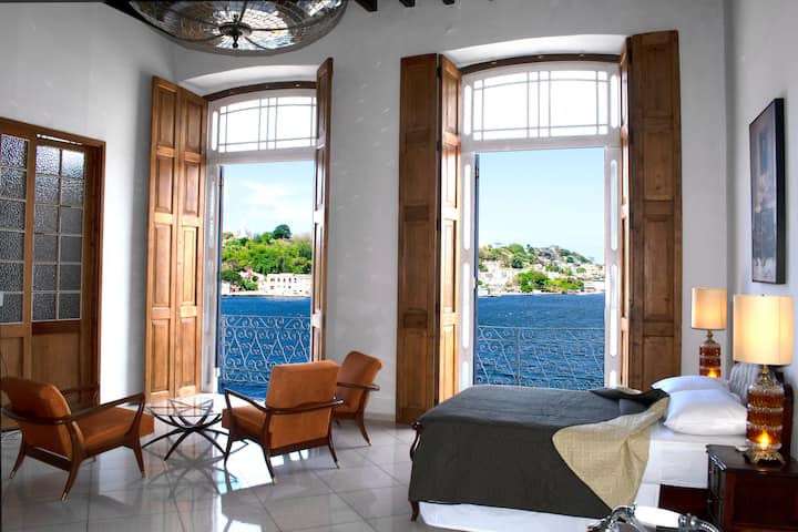 Sea View Penthouse 270°, Free Wifi Internet - Havana