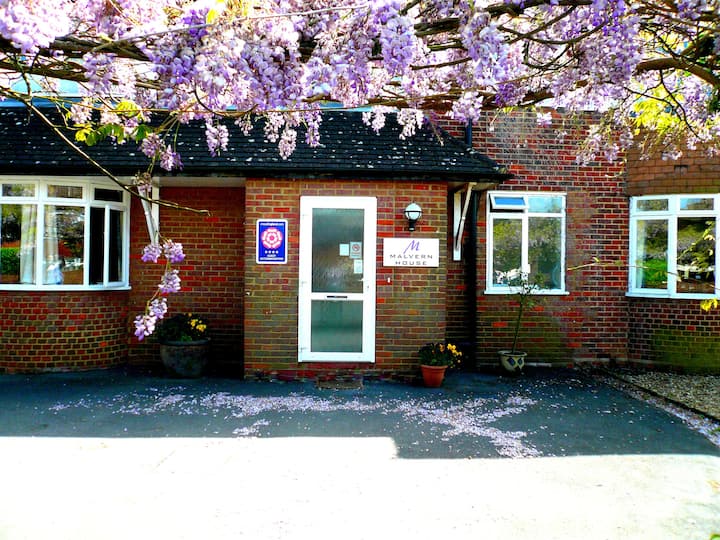 Malvern Guest House - Marlow
