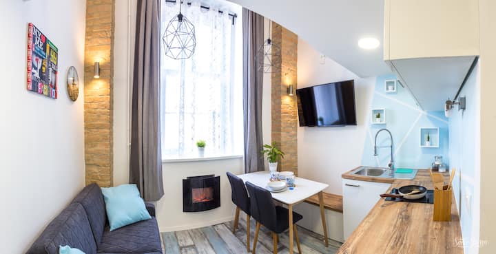 Blue Factory Loft With Free Parking - Liubliana