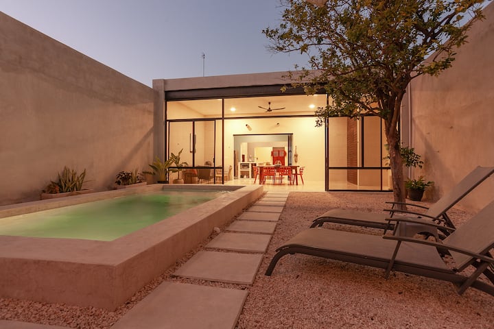 Casa Reynaldo, Chembech, Bright Airy Colonial Home - Mérida