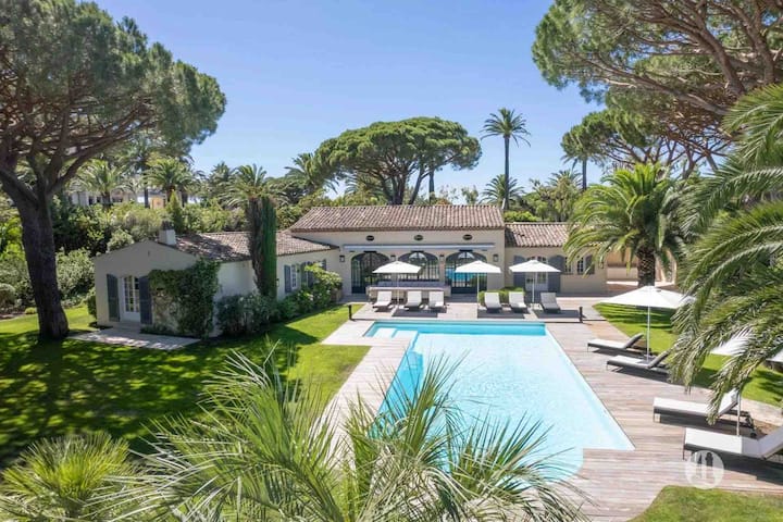 7 Bedroom Villa In The Parcs - Saint-Tropez