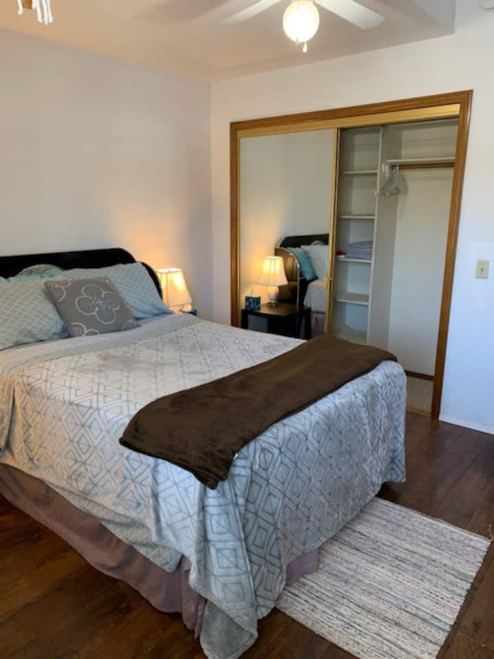 Room 2 - Home Sweet Home - Lancaster, CA