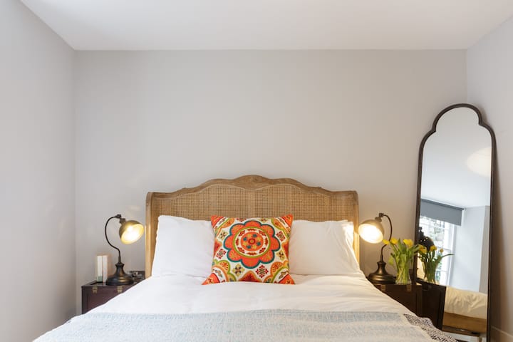 Butler’s Quarters 5 Min Walk From Waverley St* - Edinburgh