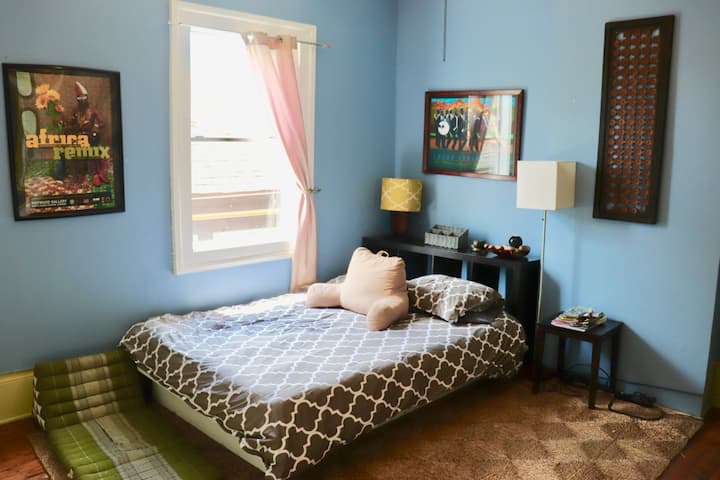 Bywater Beauty, French Quarter & Frenchmen St - ニューオーリンズ, LA