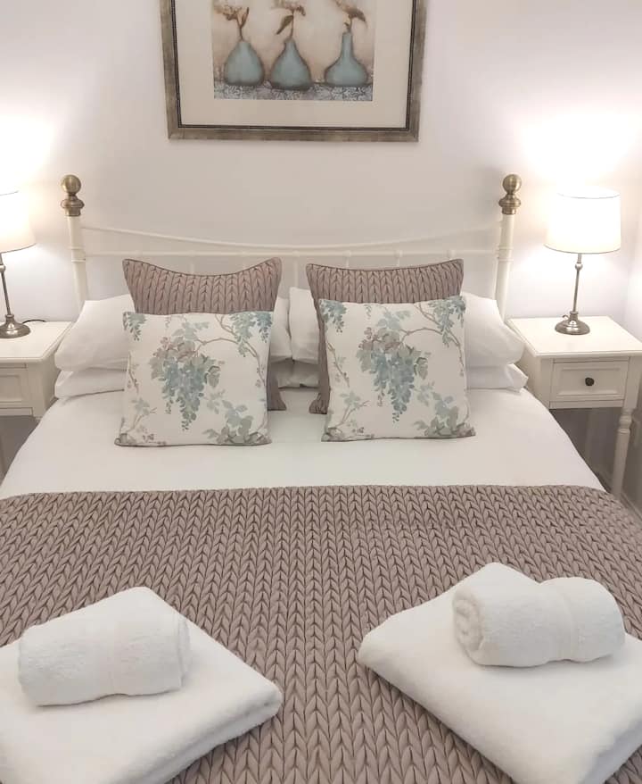 Scholars Cottage. Optional Spa Use. Edge Of Lakes. - Cockermouth