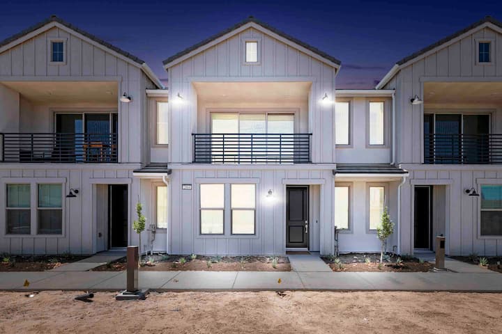 New Construction Beautiful Condo - アメリカ フレズノ, CA