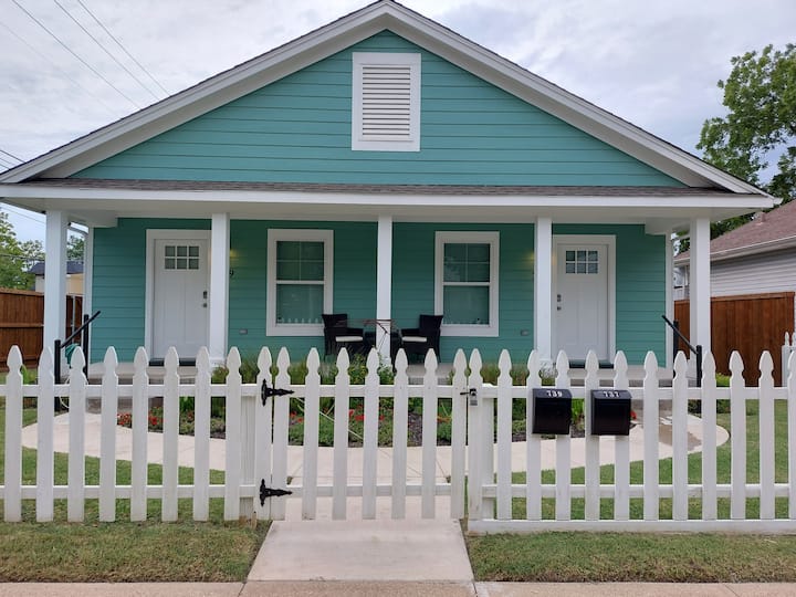 Bishop Arts Treasure-west Side Of Duplex. - Dallas, TX