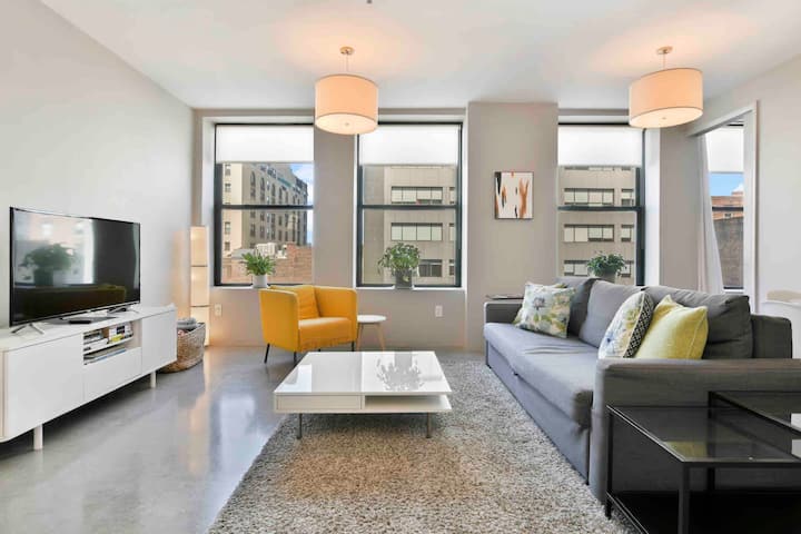 Naturally Lit, Modern Loft In Heart Of Downtown! - North End - Boston