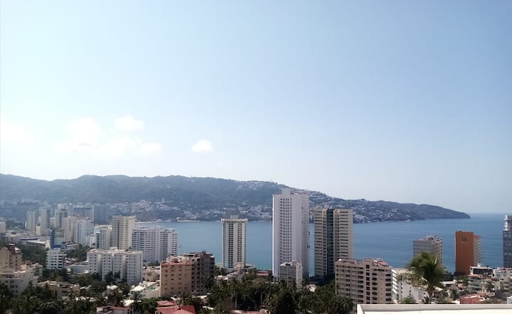 Vista Espectacular A La Montaña Y A La Bahía !! - Acapulco