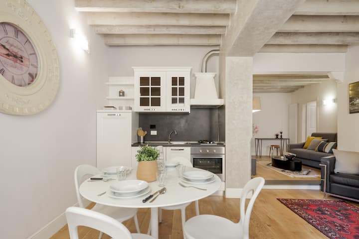 Quiet And Comfy Flat In The Historical Center - Florence