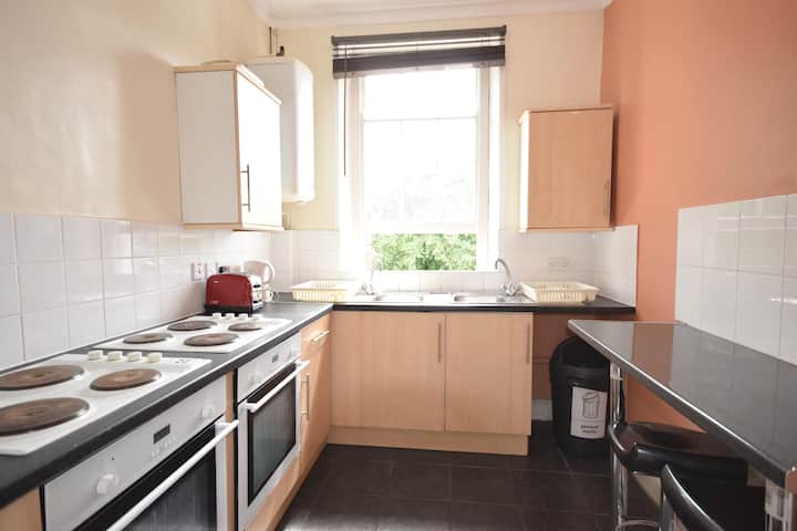 Warm Twin Attic Room In Kensington 301 - 伯爵府