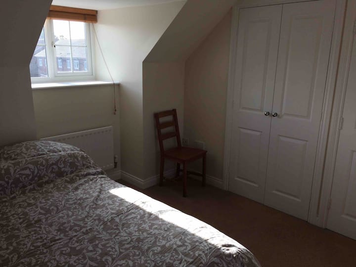 Newcastle Spacious Penthouse Room / Own Bathroom. - Newcastle upon Tyne