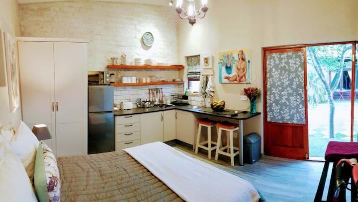 The Views - Studio Apartment 2 - Greyton