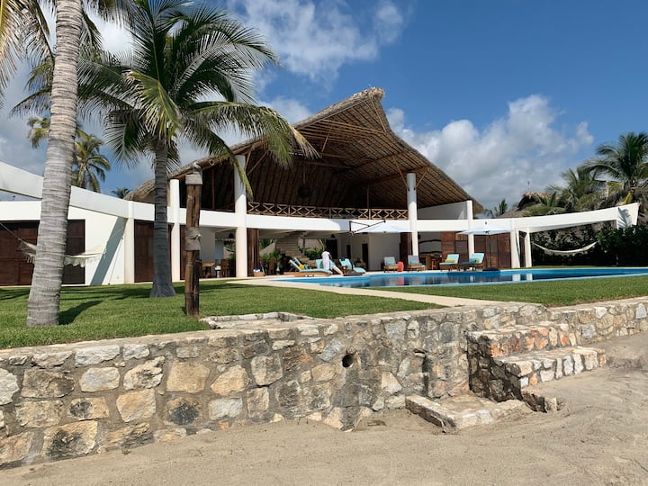 Pto. Escondido Stáa Oceanfront House Los Naranjos - Mexico