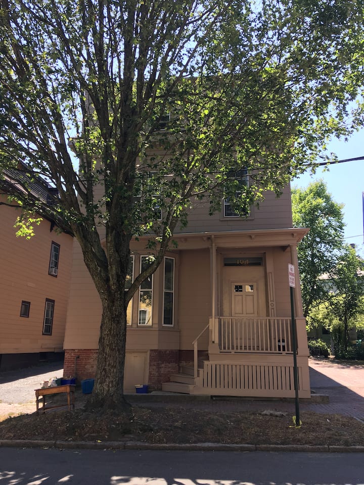 Quaint West End Flat, 1 Bedroom, Lots Of Character - Portland, ME