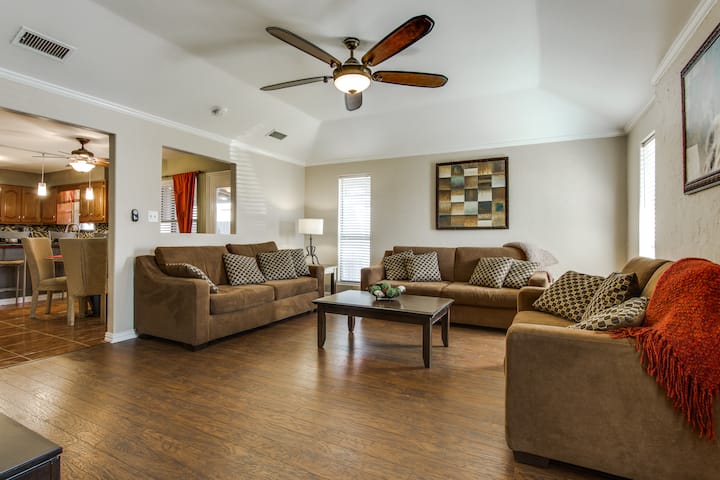 Updated House  Near Frisco, Plano, Dallas, Colony - Carrollton, TX