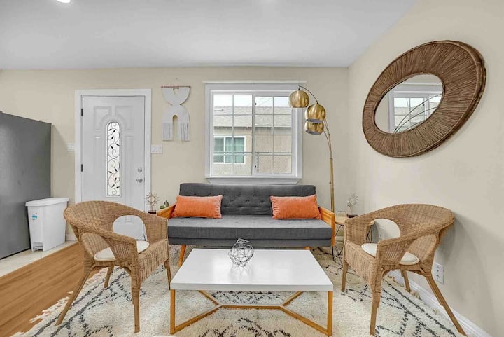 Chic Guest House In La - Los Angeles, CA