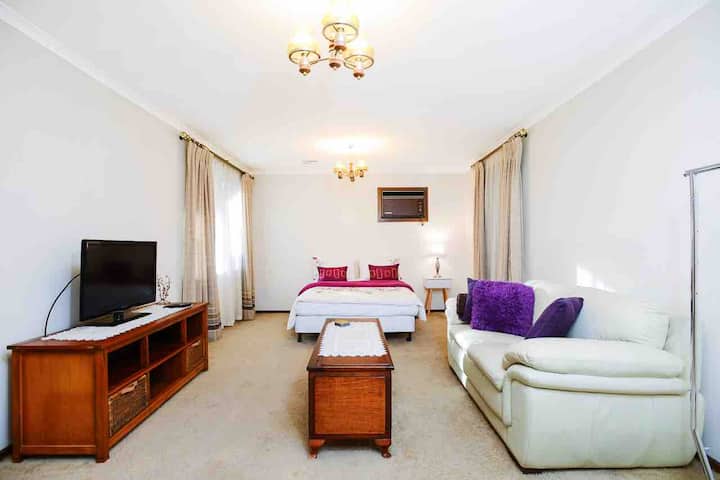 Studio Close To Glenelg, Beaches, Airport, City - Adelaide