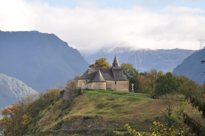 Une Maison De Village Avec Vue Sur Les Montagnes. - Argelès-Gazost