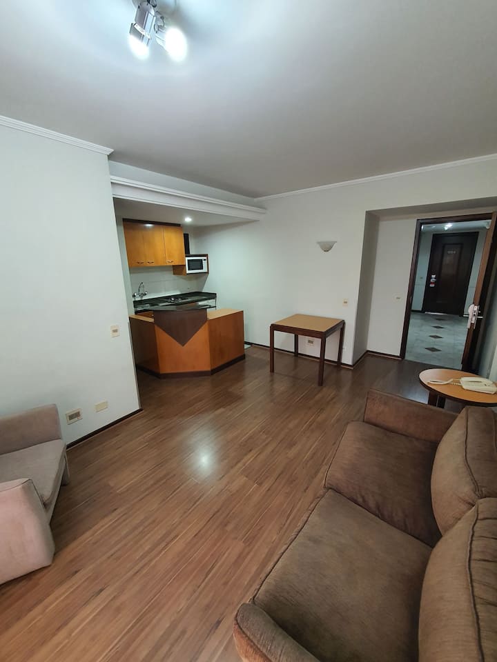 Apto 1301 - Flat Inteiro Próximo Ao Batel - Curitiba