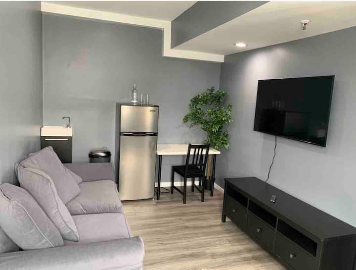 3 Bedroom, Close To Beach, Boardwalk ,Free Parking!across From Tropicana Casino. - Atlantic City