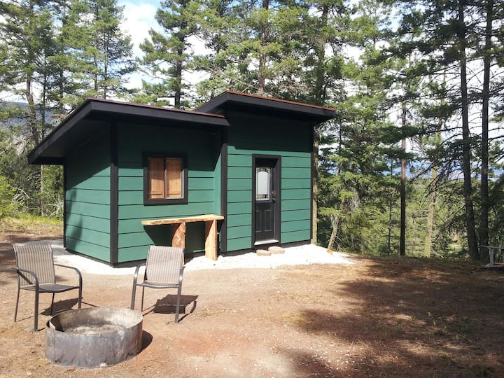 Charming Cottage Retreat - Vernon