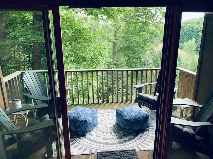 Couple’s Cozy Retreat - Alden, MI